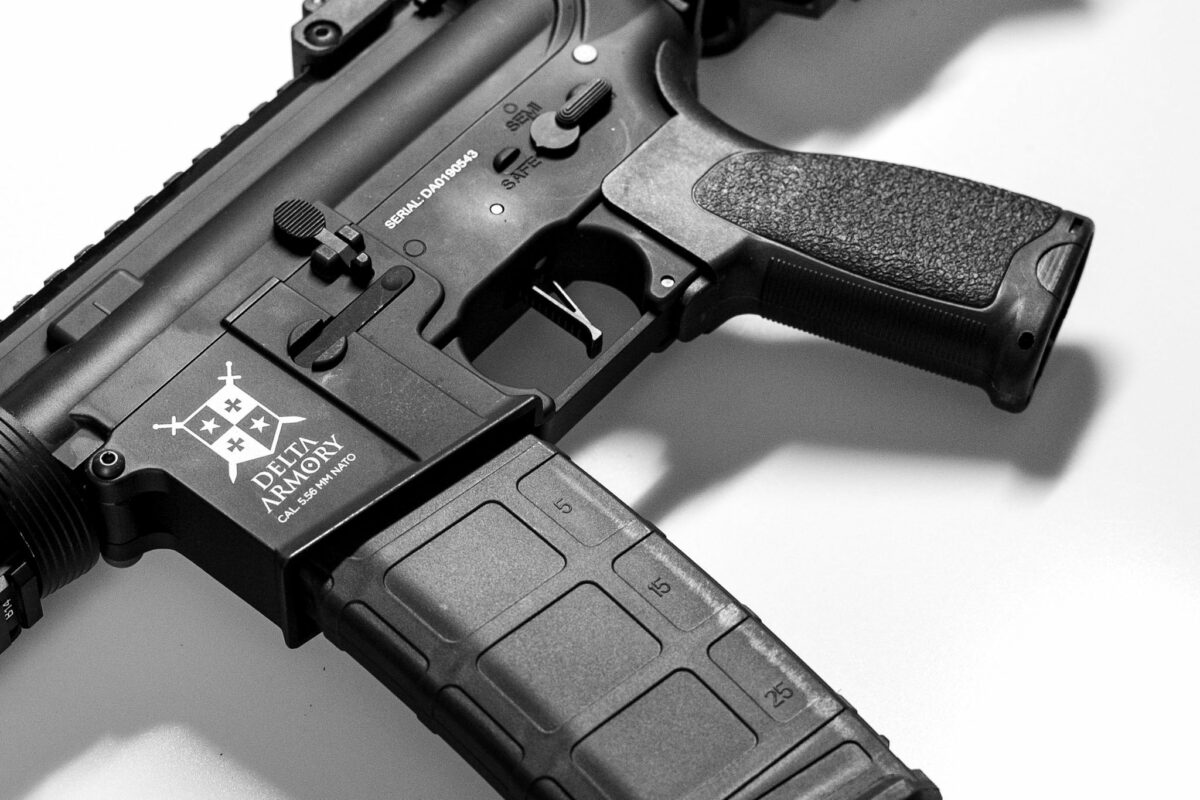 DELTA ARMORY AR 15 RIS - Airsoft Defence